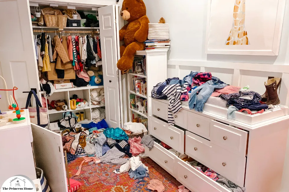 How To Tackle Clutter In Your Home In A Time-Efficient Way